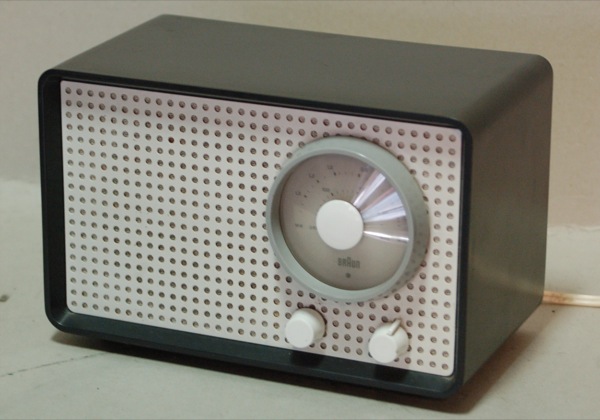 Braun SK 2/2 putki-pöytäradio – Classic Audio
