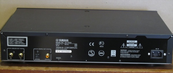 Yamaha CD-S700 – Classic Audio