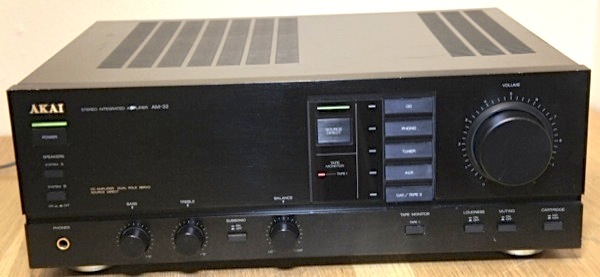 Akai AM-32 – Classic Audio