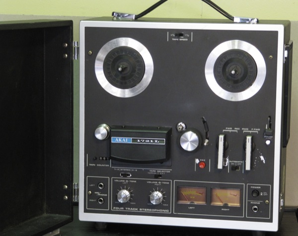 Akai 1721L – Classic Audio