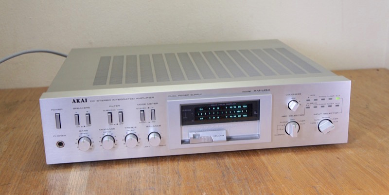 Akai AM-U04 – Classic Audio