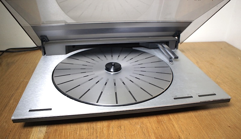 Bang & Olufsen Beogram 3300 – Classic Audio