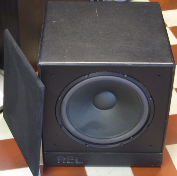 REL Q100 subwoofer – Classic Audio