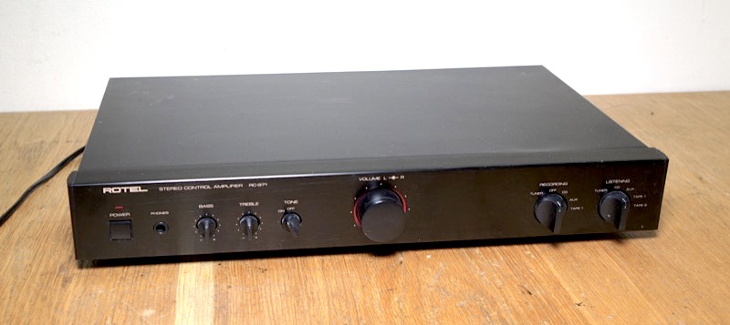 Rotel RC-971 – Classic Audio