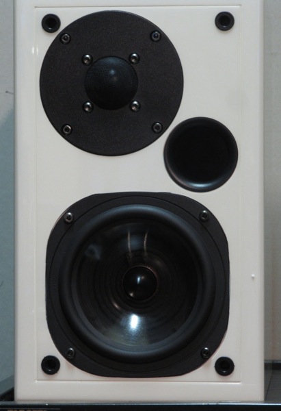 Usher S520 II jalustakaiuttimet – Classic Audio