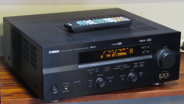Yamaha RX-V550 – Classic Audio