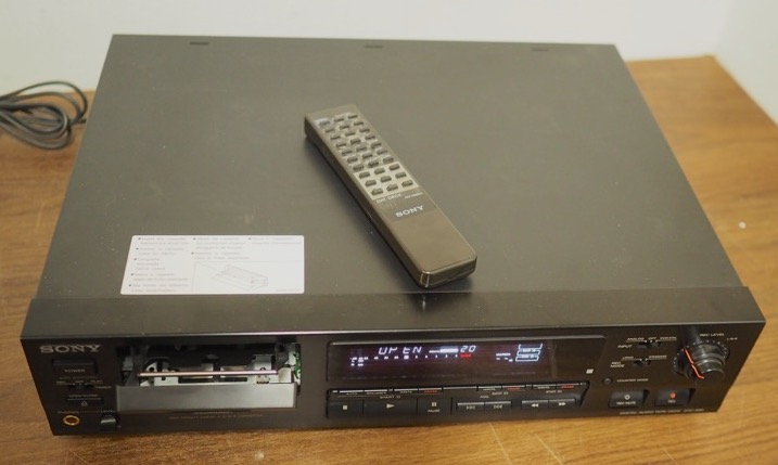 Sony DTC-690 – Classic Audio