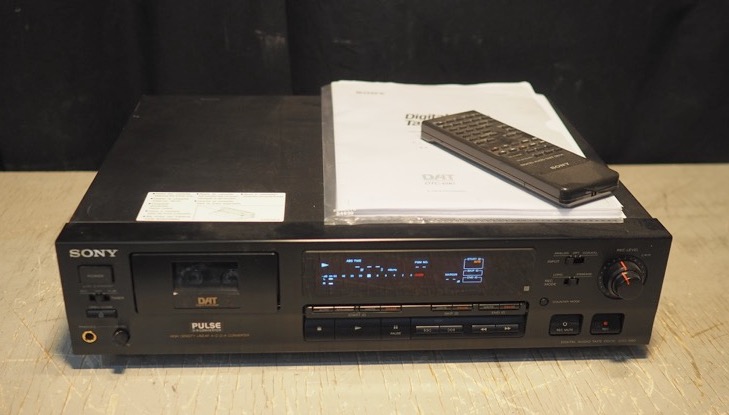 Sony DTC-690 – Classic Audio