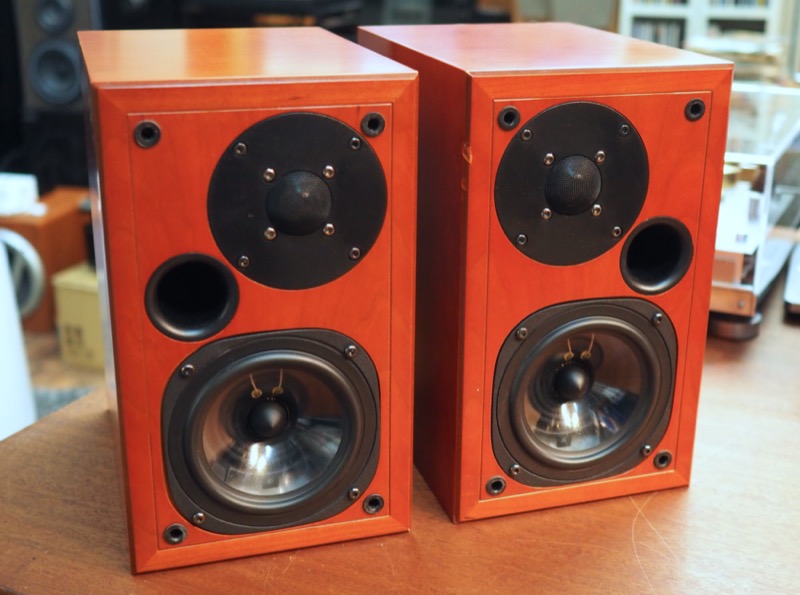 Usher S520-II – Classic Audio