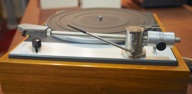 Lenco L70 – Classic Audio