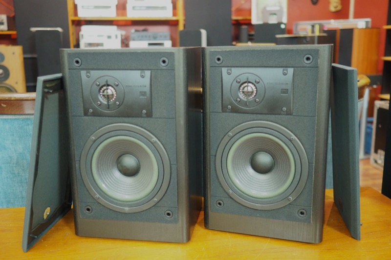 JBL LX22 – Classic Audio