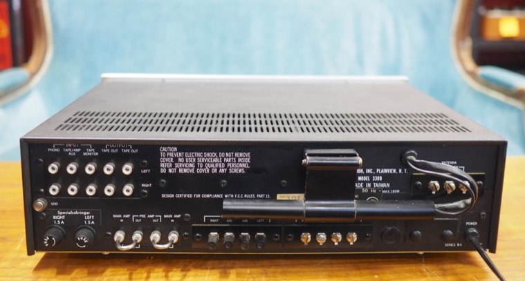 Harman/Kardon 330B – Classic Audio