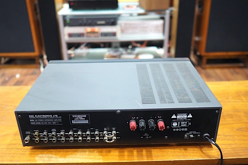 NAD 302 Classic Audio NAD 302 Classic Audio