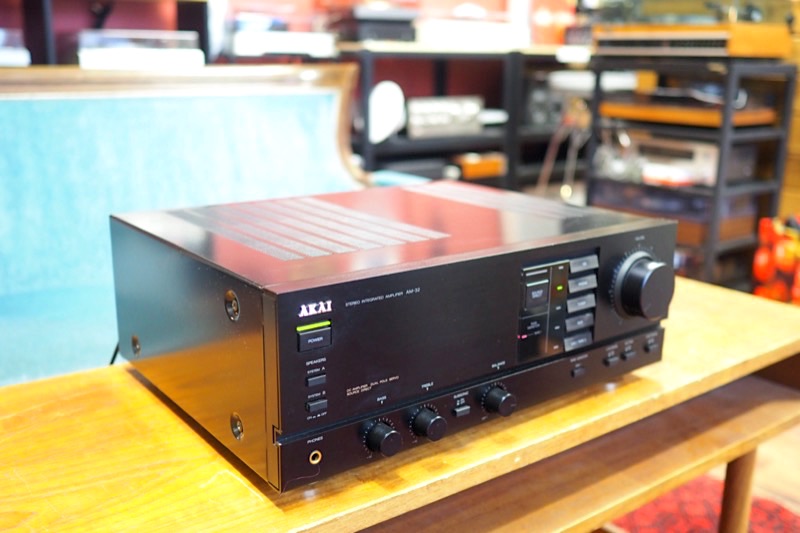 Akai AM-32 – Classic Audio