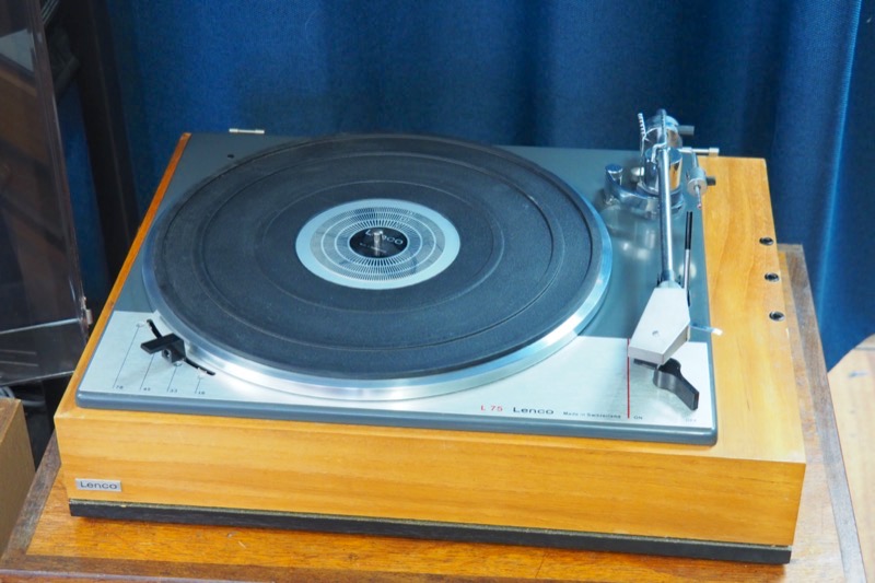 Lenco L75 – Classic Audio