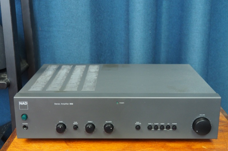 NAD 302 Classic Audio NAD 302 Classic Audio