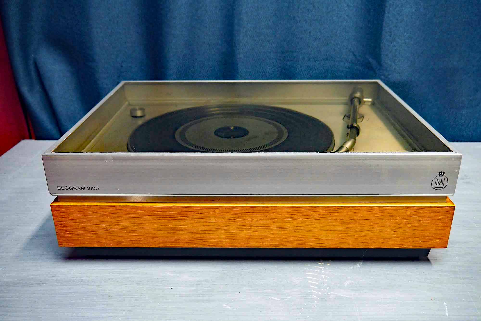 Bang & Olufsen Beogram 1800 – Classic Audio