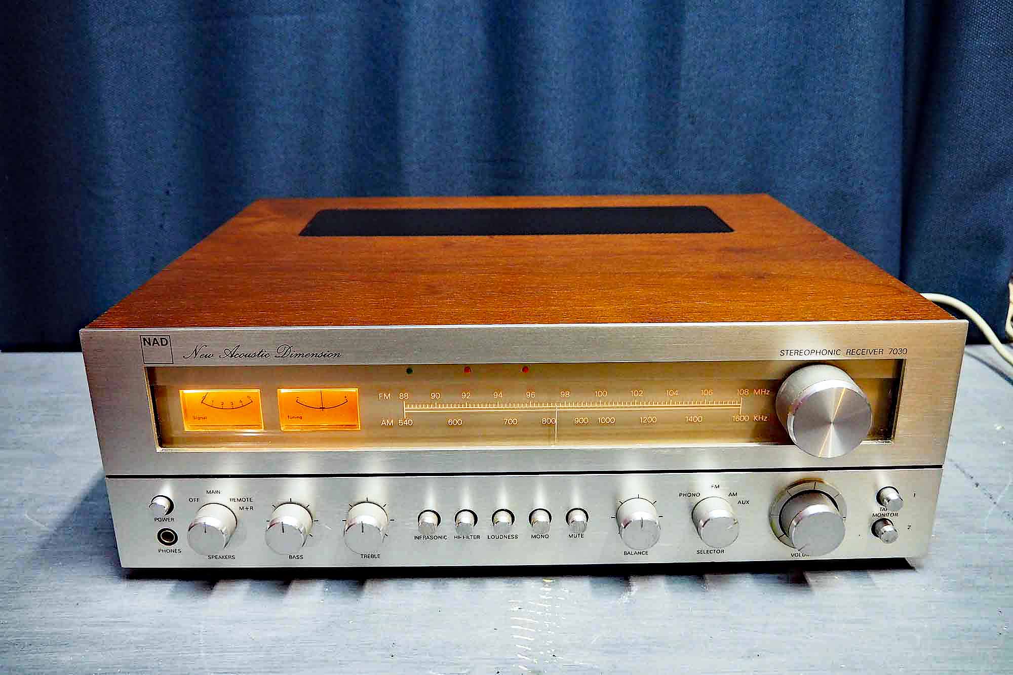 NAD 7030 – Classic Audio