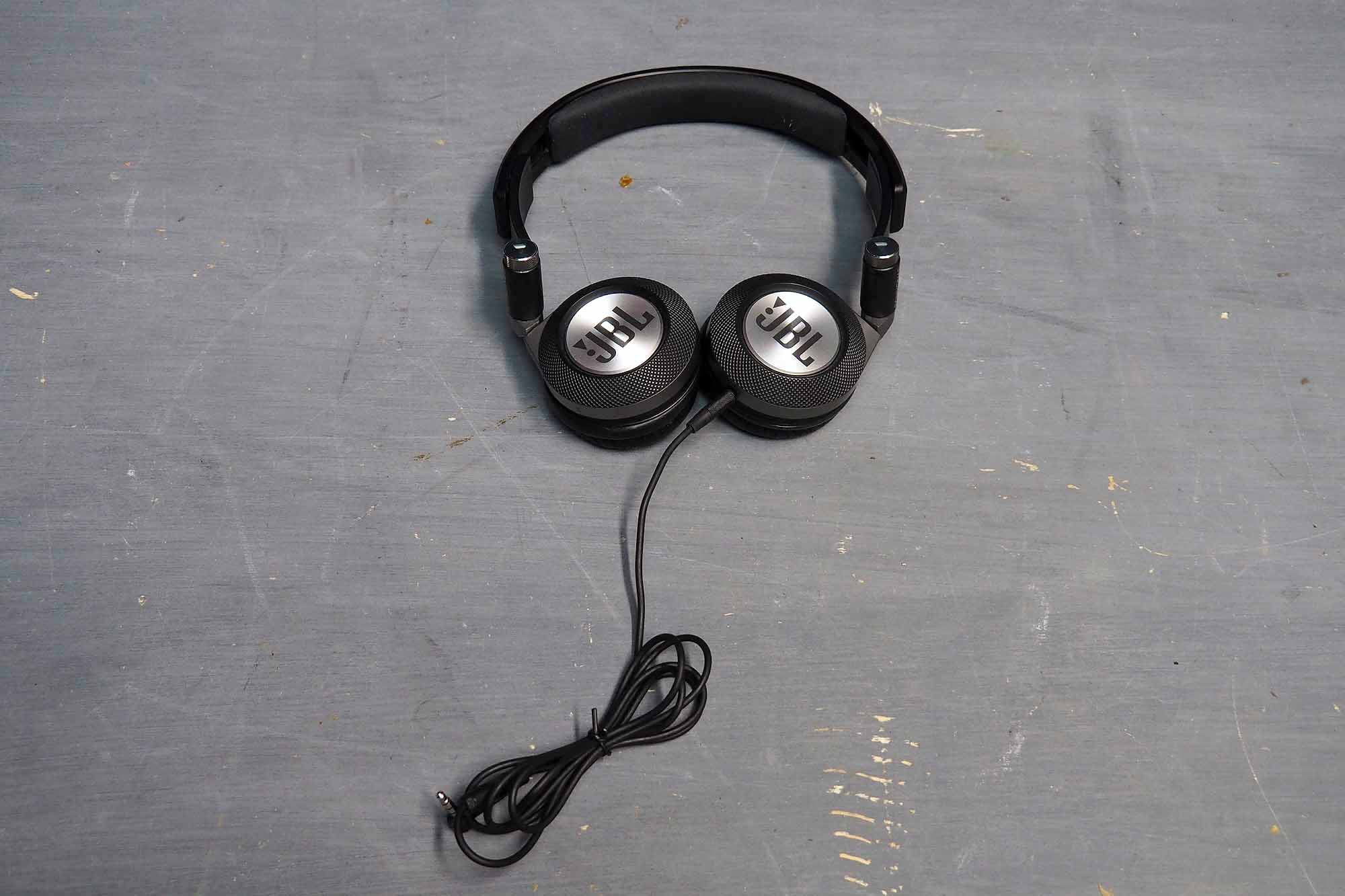 JBL Synchros E30 – Classic Audio