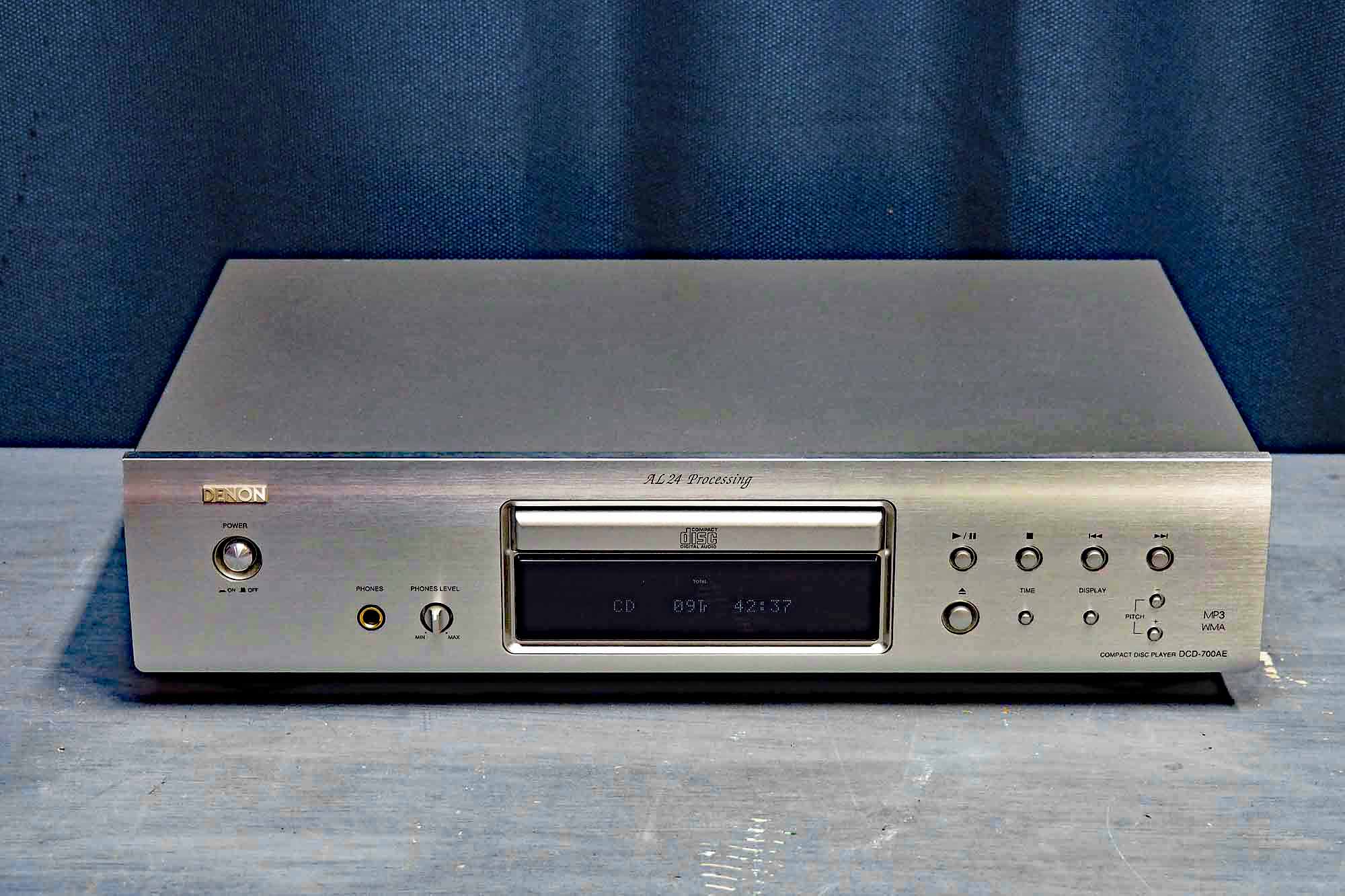Denon DCD-700AE – Classic Audio