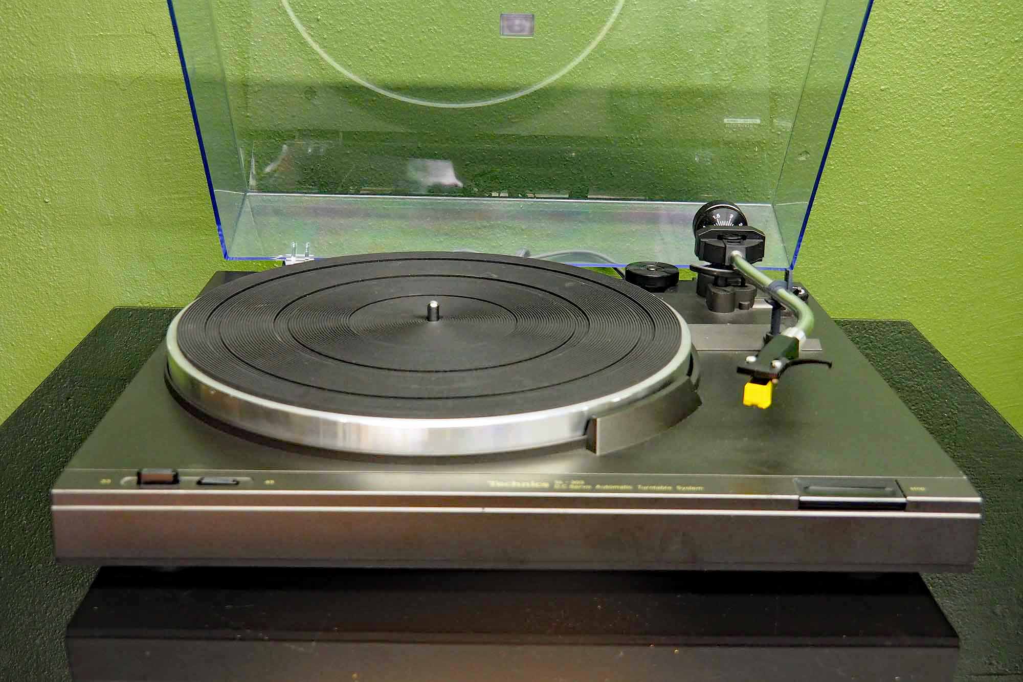 Technics SL-303 – Classic Audio