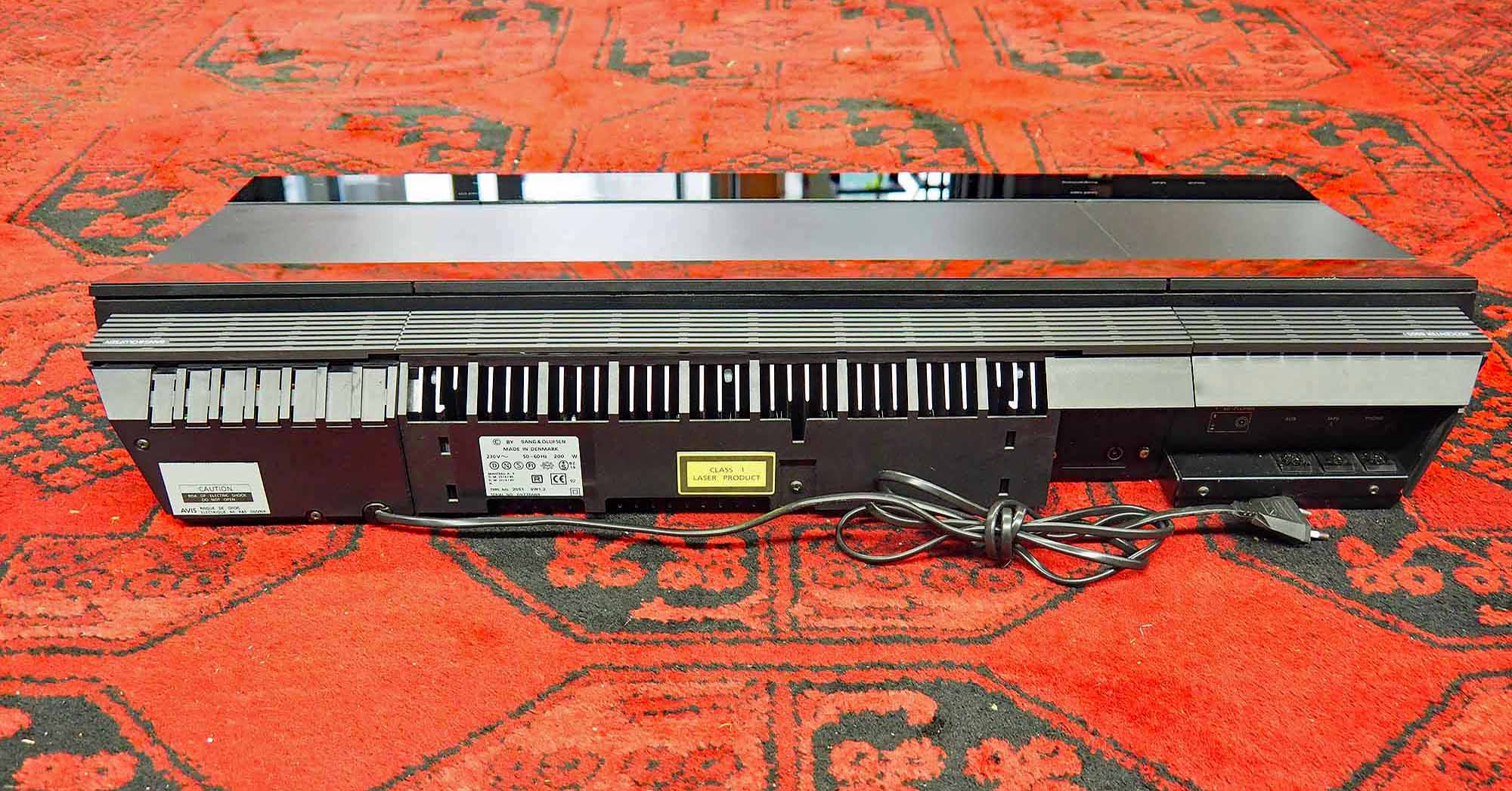 Bang & Olufsen Beocenter 8000 – Classic Audio