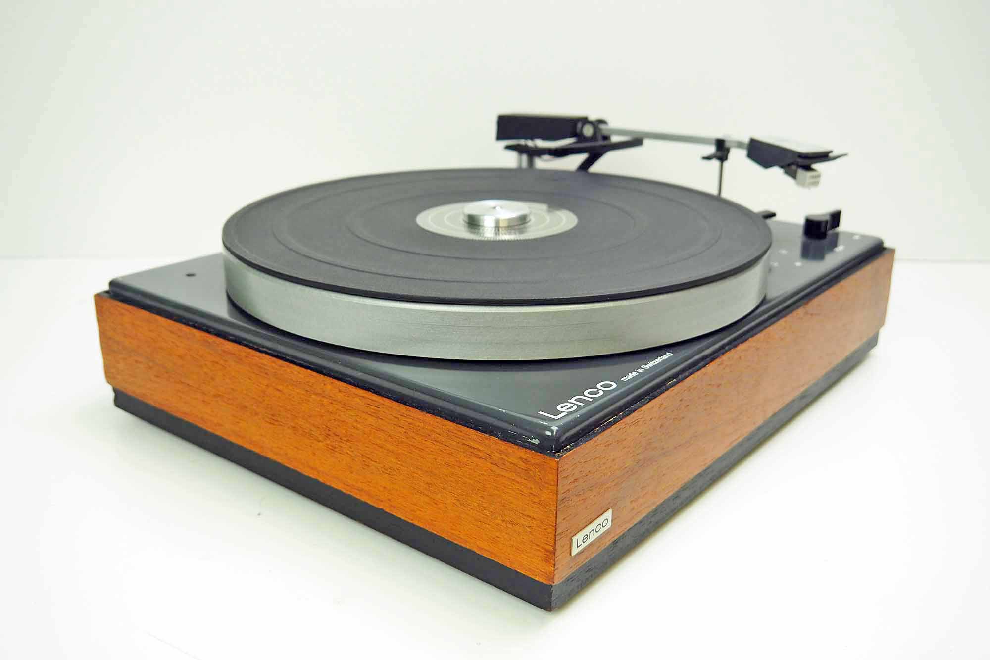 Lenco B52R – Classic Audio