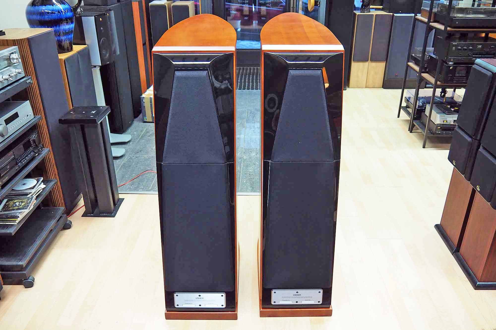 Usher Dancer CP-8571ii – Classic Audio
