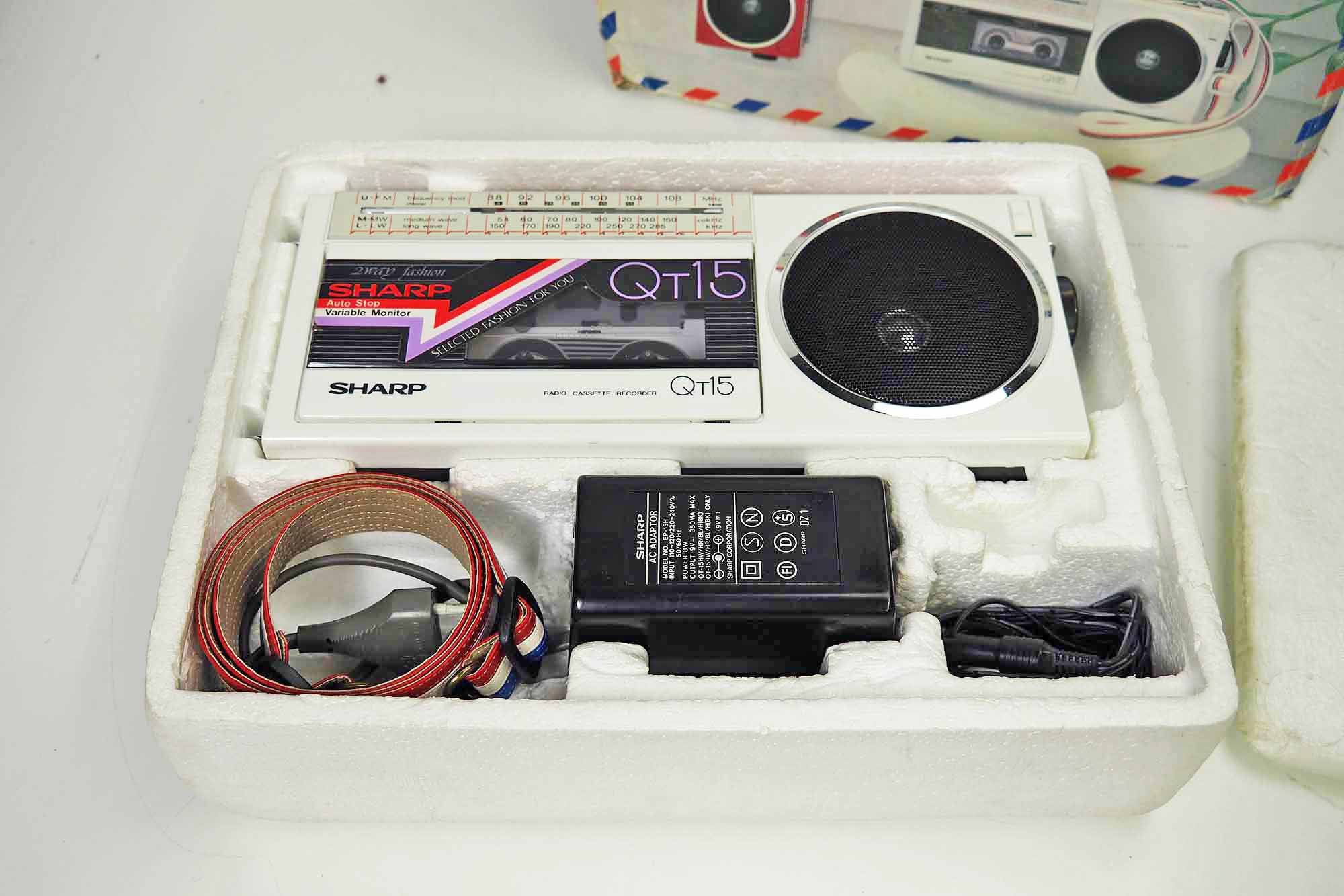 Sharp QT-15HW – Classic Audio