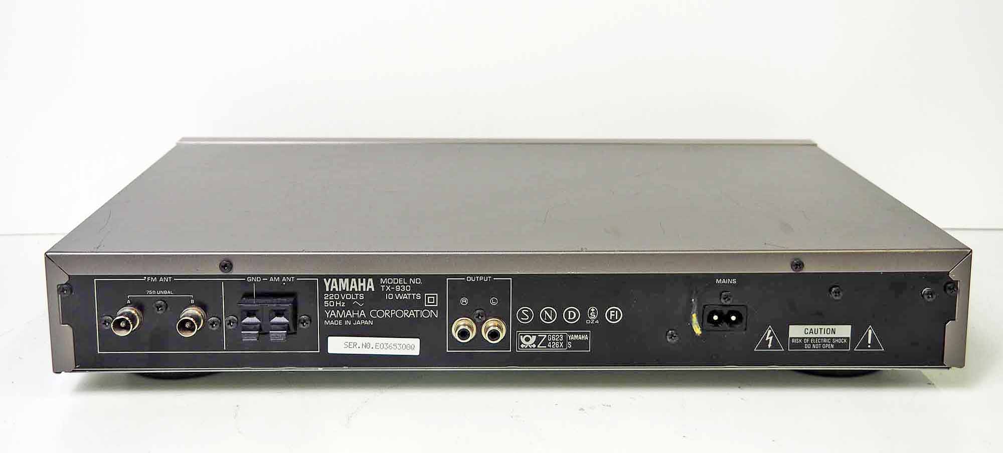 Yamaha TX-930 – Classic Audio