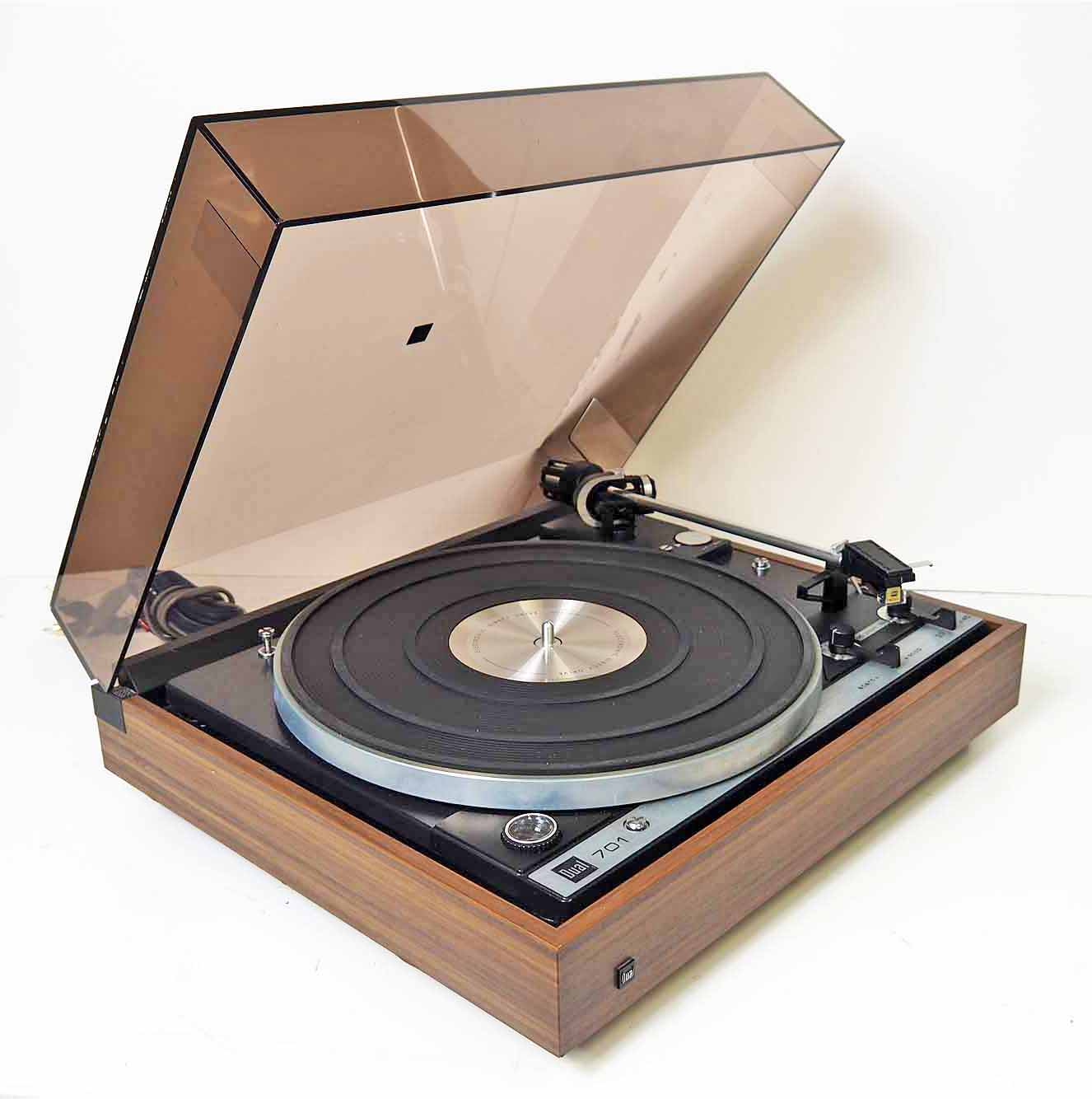 Dual 701 – Classic Audio