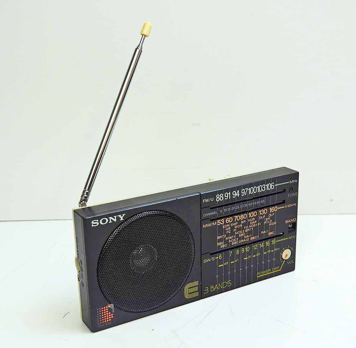 Sony ICF-22 – Classic Audio