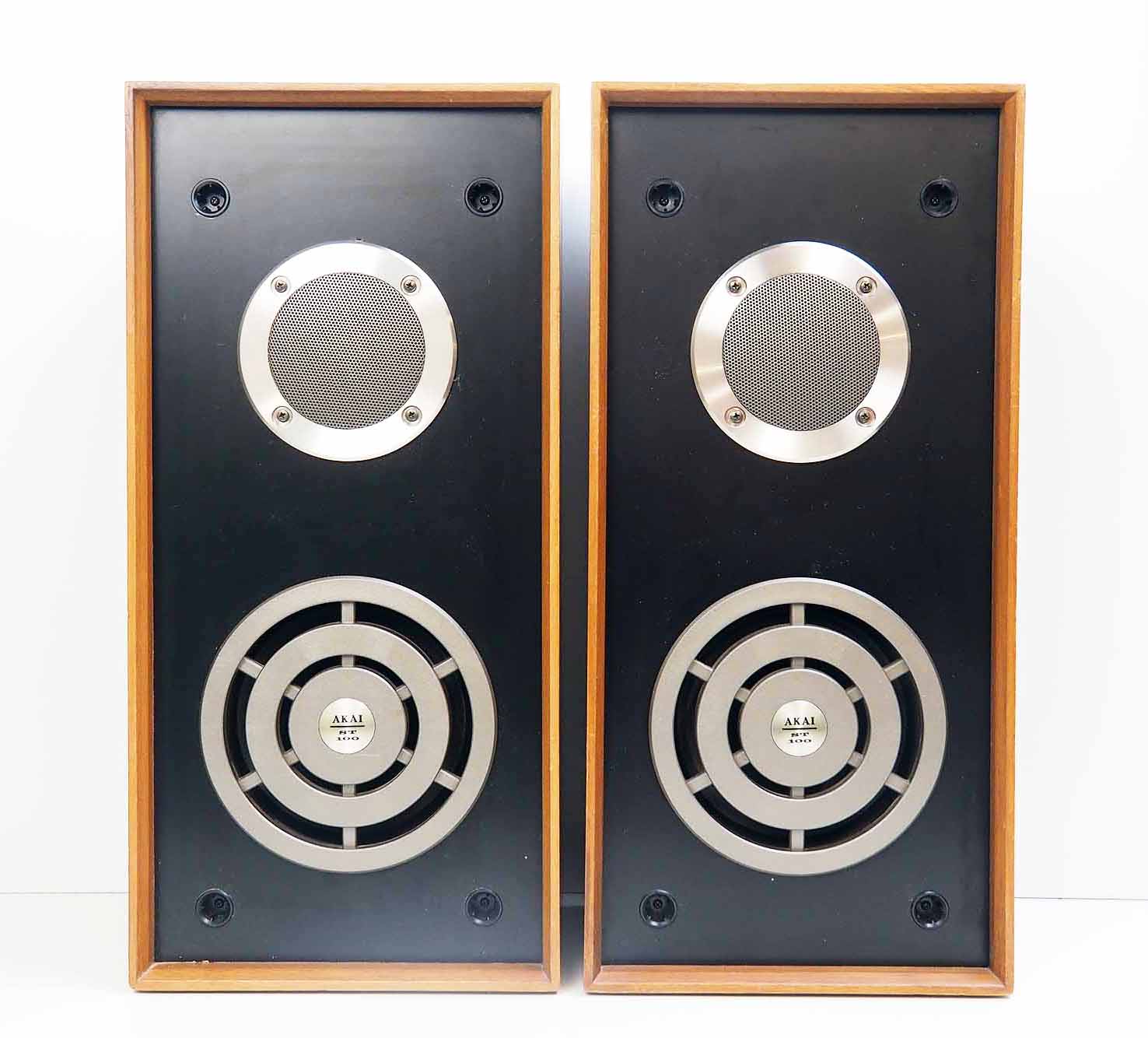 Akai ST-100 – Classic Audio