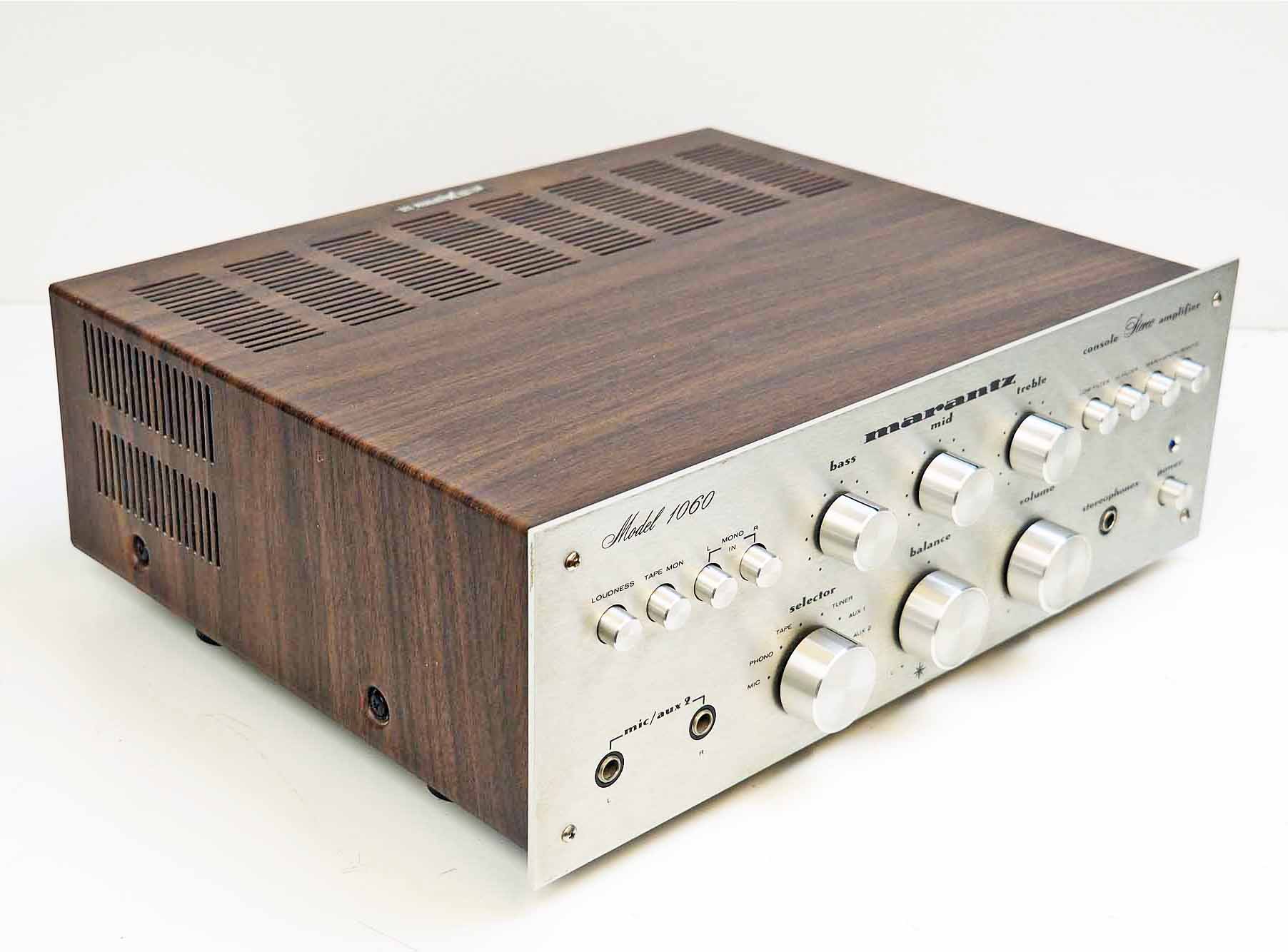 Marantz Model 1060 – Classic Audio